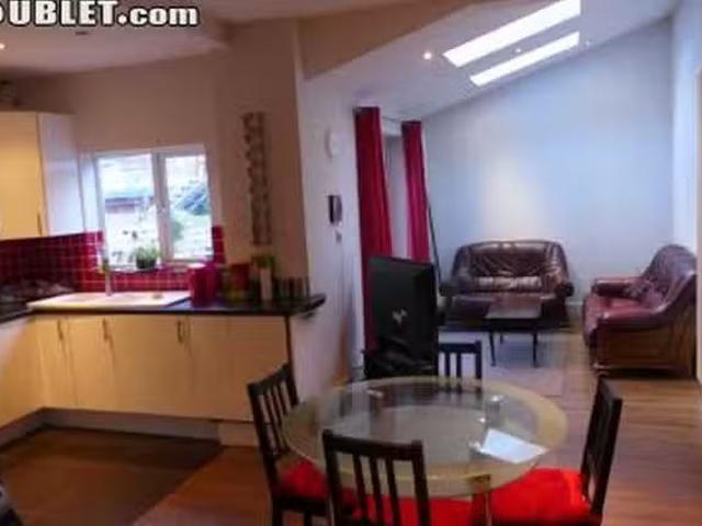 For Rent! 4 Rooms 350 House 4 bedrooms in Wavertree