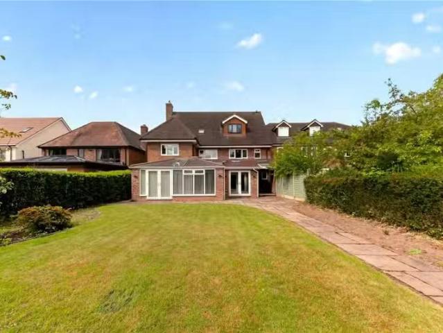 Deal! 5 BA 8 bedroom detached house for rent in Diddington Lan.