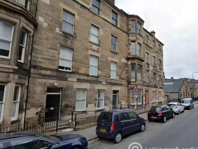 Cheap 5 BR Property to rent in Bernard Terrace,, Edinburgh, E.