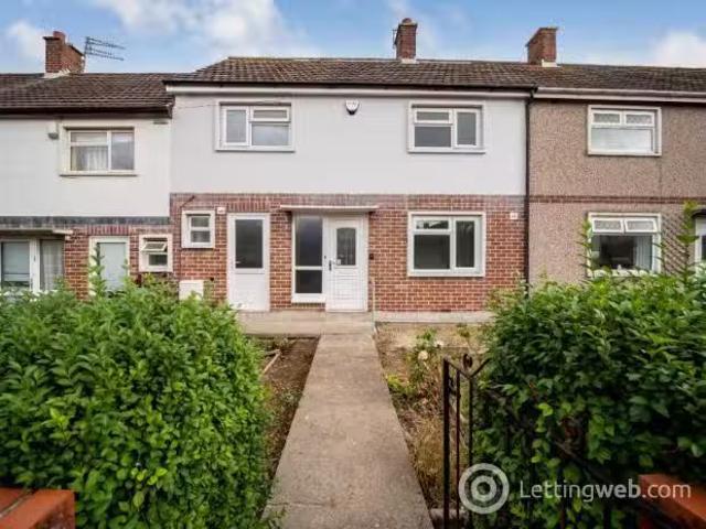 Cheap 5 BR Property to rent in Blenheim Drive, Filton, Bristol