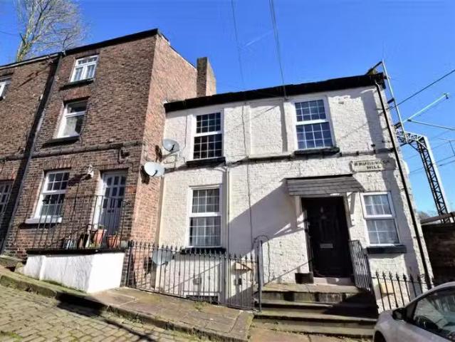 Cheap Brunswick Hill, Macclesfield, 2 bedroom, Apartment