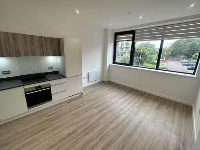 New Flat to rent in Normandy House, Alencon Link RG21
