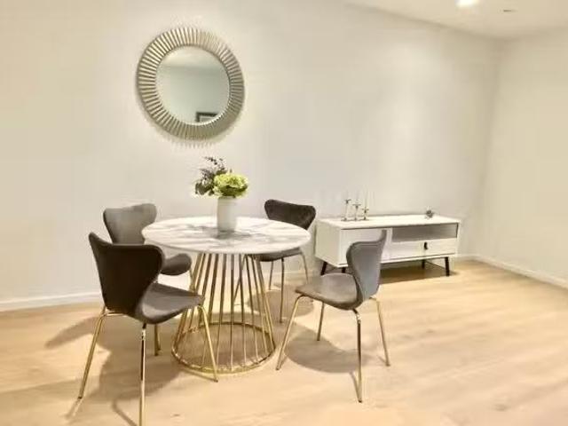 Deal! Flat to rent in Little Britain, London EC1A