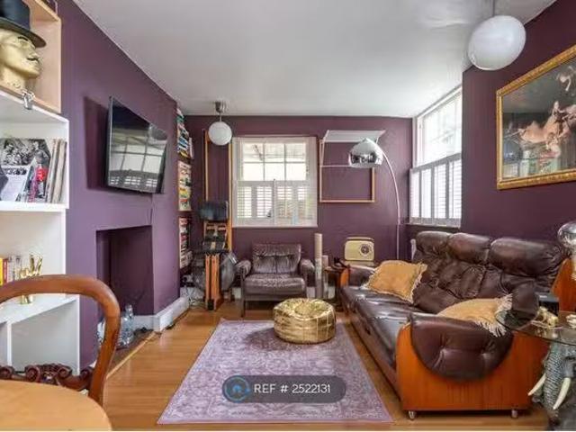 New Flat to rent in Queensbridge Road, London E2