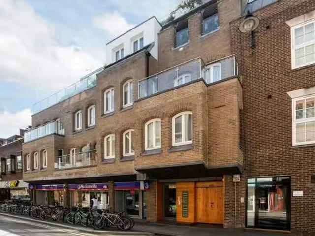 Charming Flat to rent in William Street, Windsor SL4