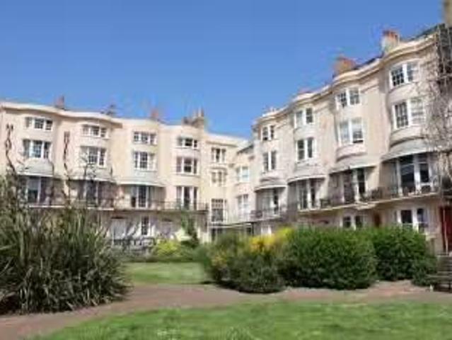 Deal! Studio flat for rent in Bedford Square, Brighton, East S.