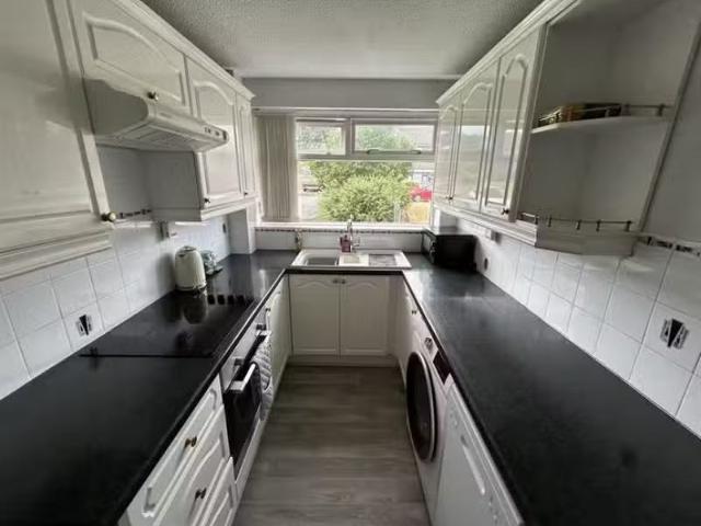 Nice Stapleford Close, Sale, 2 bedroom, Apartment