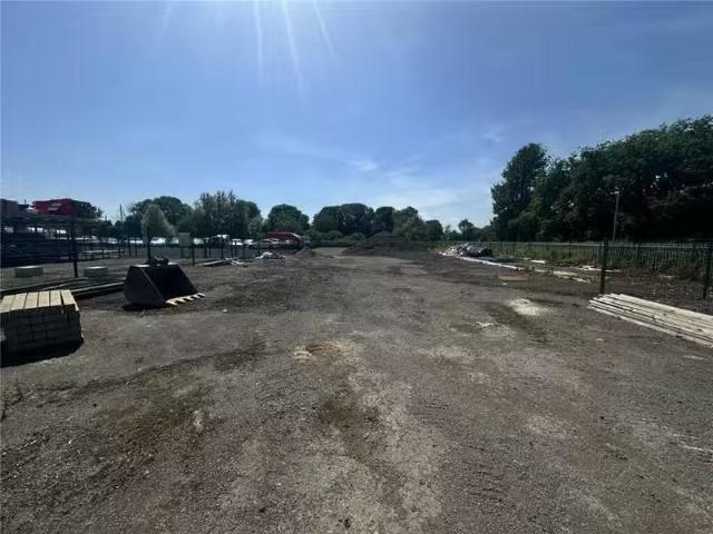 Unique Property for rent in Lorridge Farm Estate, Berkeley Hea.