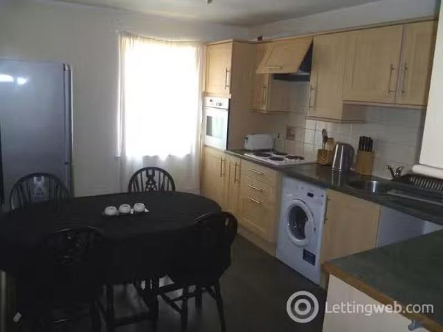 Just in! Property to rent in 57 Linksview, Linksfield Road, Ab.