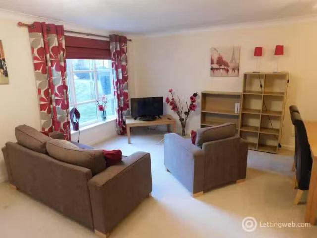 Just in! Property to rent in 6, Russell Gardens, Edinburgh, EH.