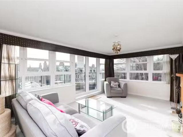 Rental! Property to rent in Western Cross, Great Western Road.