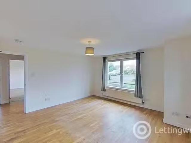 For Rent! Property to rent in Whitehill Street, Newcraighall.