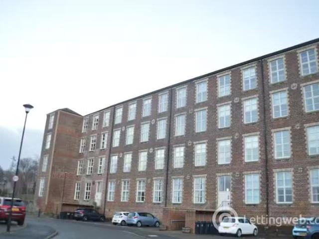 Cozy Property to rent in Woolcarder's Court, Cambusbarron