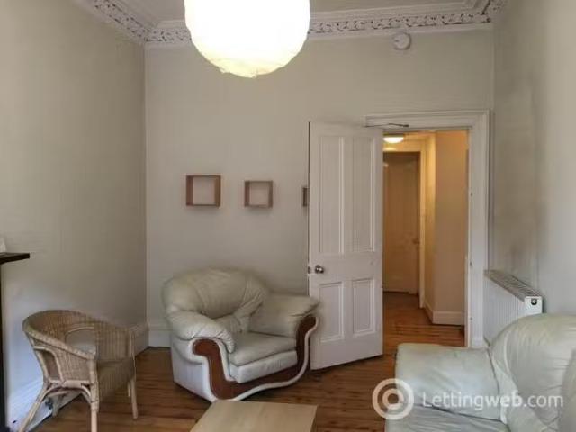Nice Property to rent in Brougham Place, Tollcross, Edinburgh.