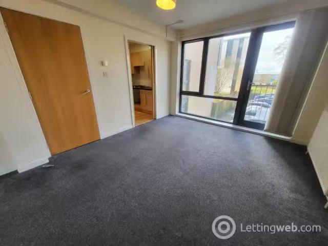 New Property to rent in Brabloch Park, Paisley, Renfrewshire.