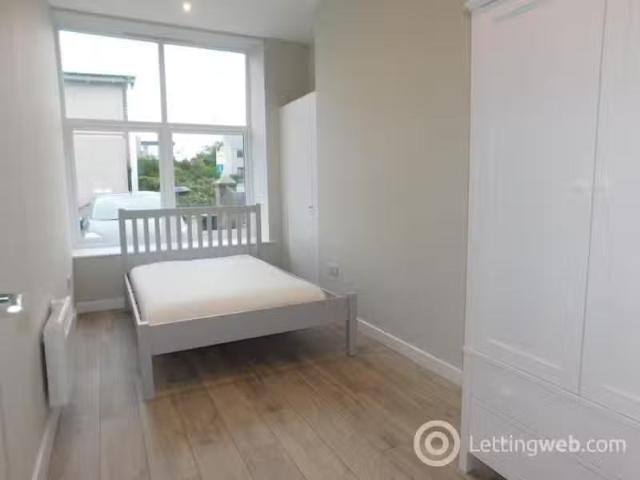 Cozy Property to rent in Constitution Street, City Centre, Abe.