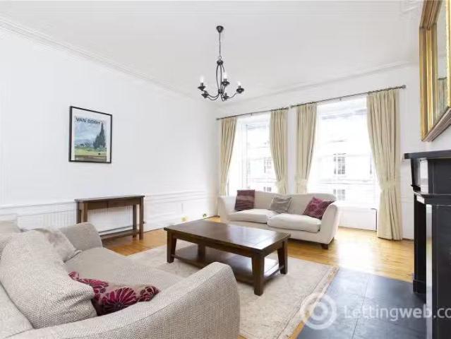 Charming Property to rent in Cumberland Street, Edinburgh, EH3