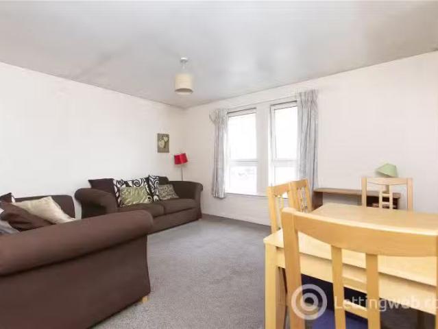Cozy Property to rent in Dryden Gait, Edinburgh, EH7