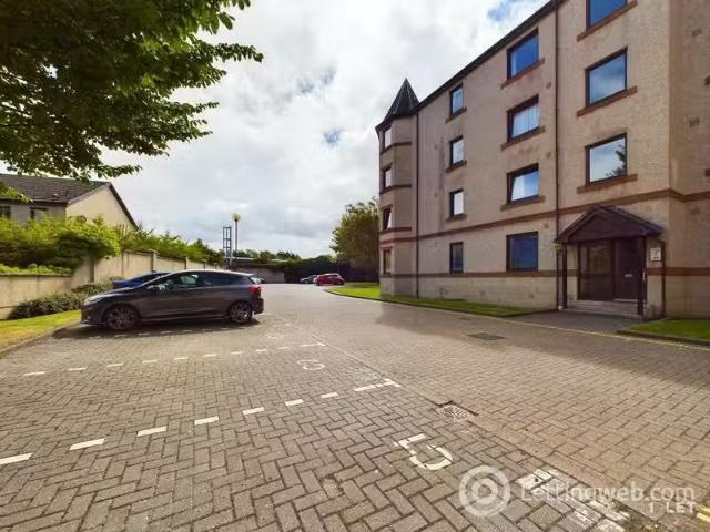 Deal! Property to rent in Easter Road, Easter Road, Edinburgh.