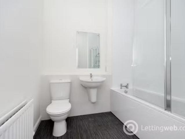 Unique Property to rent in Langpersons Avenue