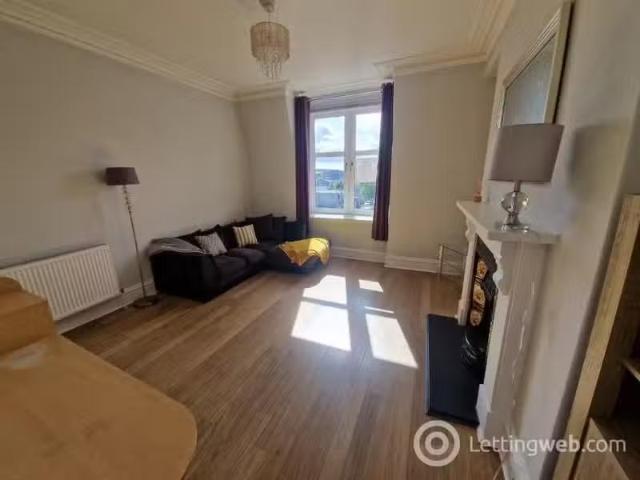 Cozy Property to rent in Pitstruan Place, West End, Aberdeen.