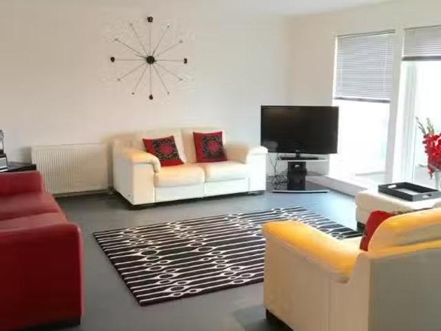 For Rent! Property to rent in Portland Street, City Centre, Ab.