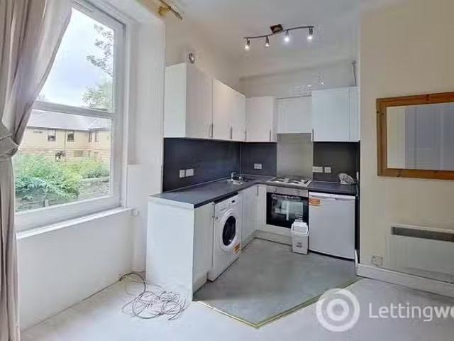 Deal! Property to rent in PRINCE REGENT STREET, EDINBURGH, EH6
