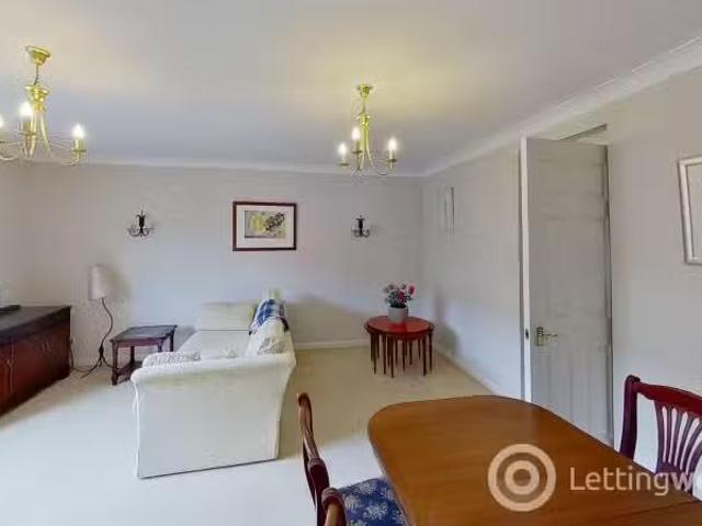 Cheap Property to rent in Russell Gardens, Edinburgh, EH12