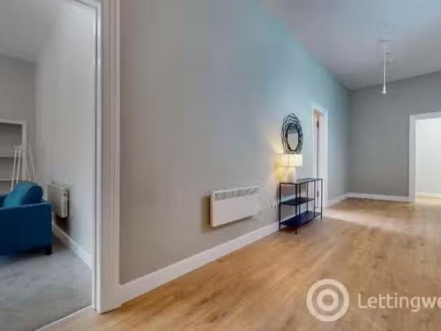 Cozy Property to rent in Southpark Avenue Room 1, Hillhead.