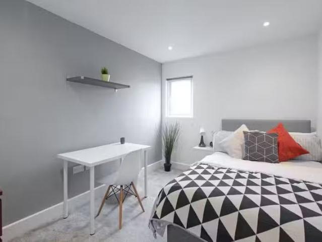 For Rent! Room to rent, Darlington Road, Southsea, PO4 £650 pcm