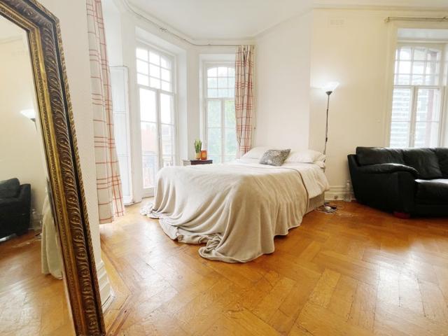 Unique rooms in Hyde park Mansions| Marylebone