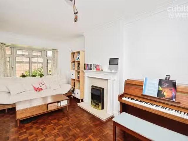 Just in! Terraced house to rent in Brandy Way, Sutton SM2