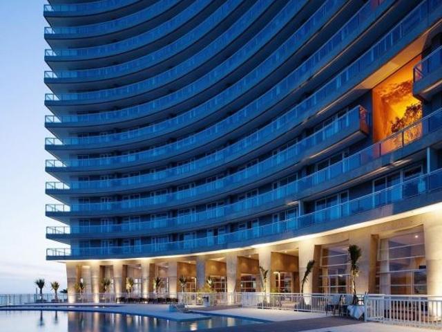 UNLIMITED SANTOS, unidades com 1, 2 ou 3 dorms. de frente para o mar em um dos maiores edifícios da