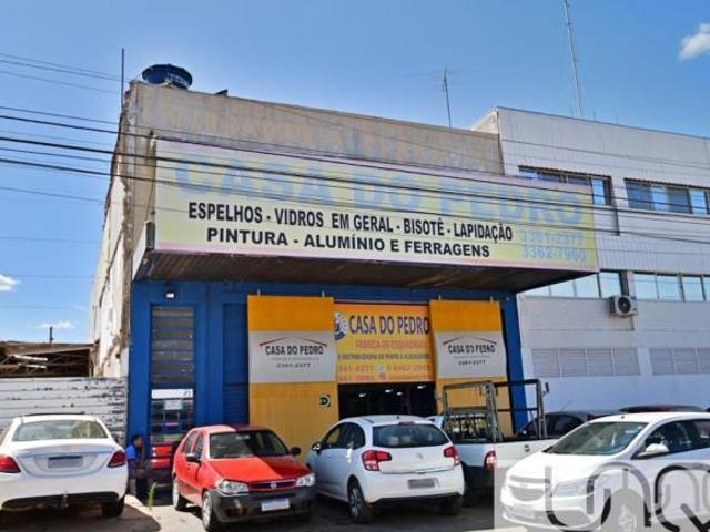 UNQ Vende Prédio no SIA