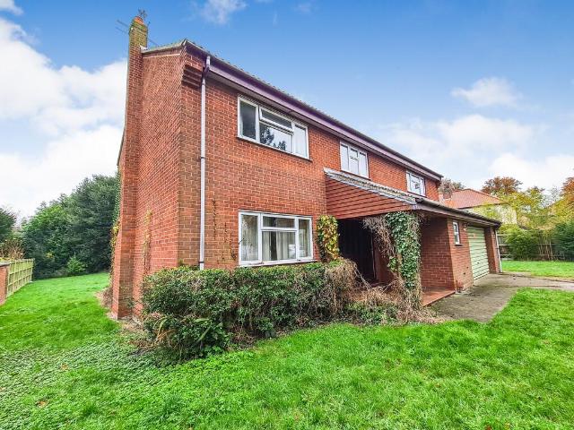 Unthank Road 6 bed detached house to rent £2,900 pcm £669 pw
