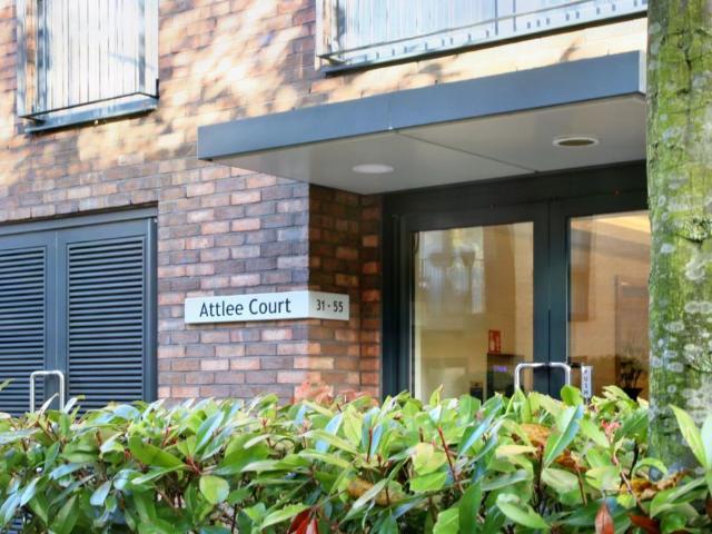 Unwin Way, Stanmore HA7 1 bed flat to rent £1,600 pcm £369 pw