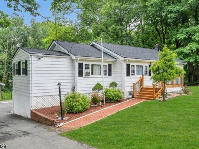Us Highway E, Mount Olive Township, Home For Sale