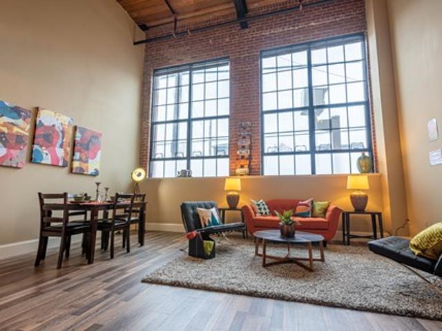 US Rubber Lofts 2 Bed 1 Bath