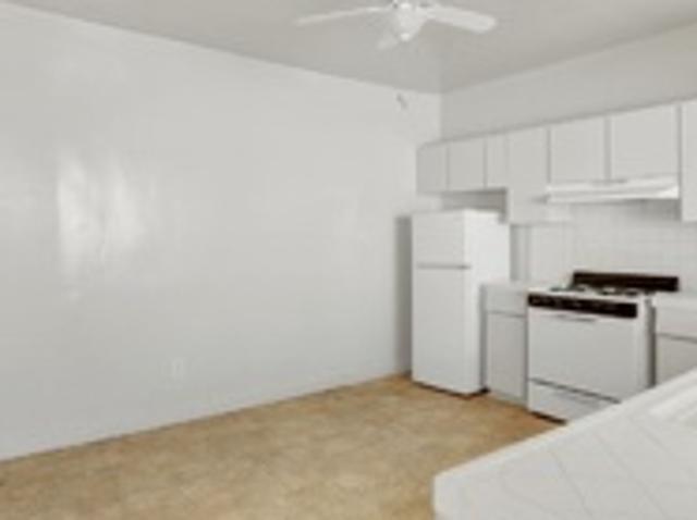 USC Off Campus Student Housing B29