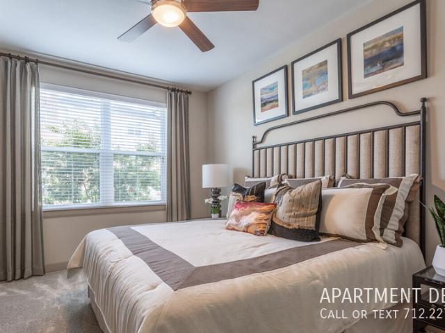 up to reduced rentsluxury living in La Porte