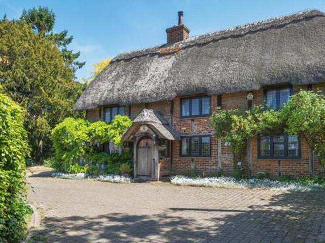 Up Nately, Blaegrove Lane, Hook, 6 Bedroom Detached