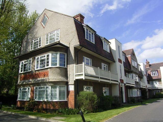 Upminster Road, Hornchurch RM11, 2 bed flat to rent, £1,550 pcm | PrimeLocation