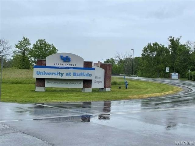 Updated Modern 1BR Condo in Amherst | PoolTennis &