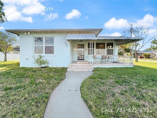Updated and Move In Ready Tampa Unit! 1bed|1bath