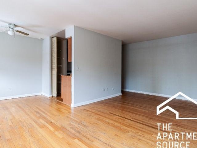 Updated _Bedroom_Bath Apartment in Lakeview East w