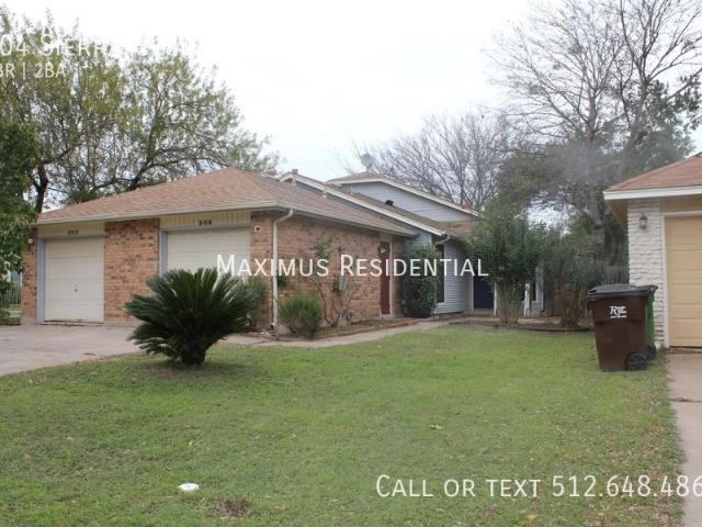 Updated, Cute and Cozy 2/2 Duplex for Lease