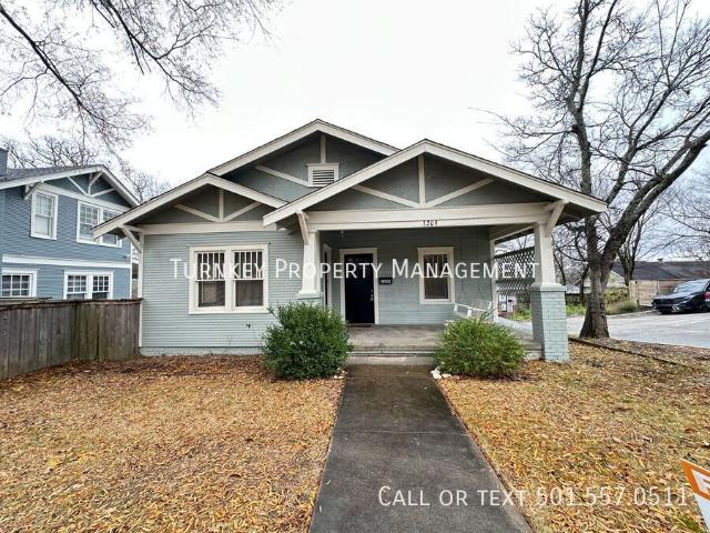 Updated Craftsman Gem in the Heights!
