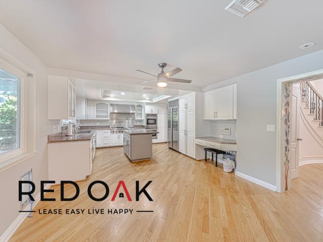 ~1 Month FREE!~ Stunning, Updated Five Bedroom with In Unit Laundry and Two Parking Spaces ~ In Tarzana Neighborhood Council District! *MOVE IN SPECIAL