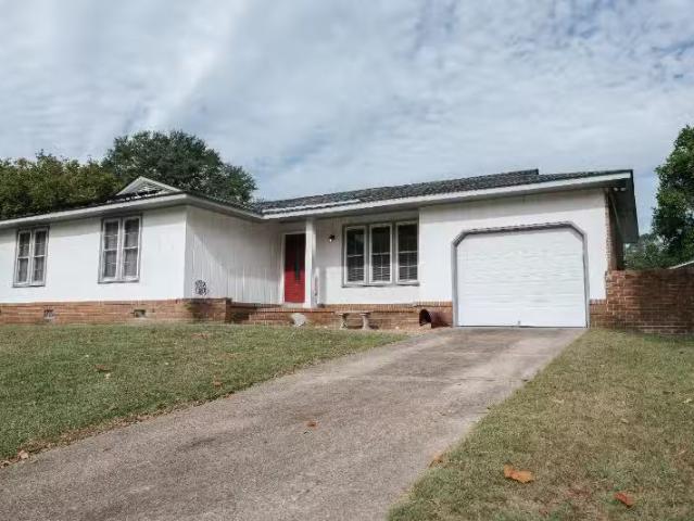 Updated Home Near Fort Jackson 126 Mill Creek Pkwy