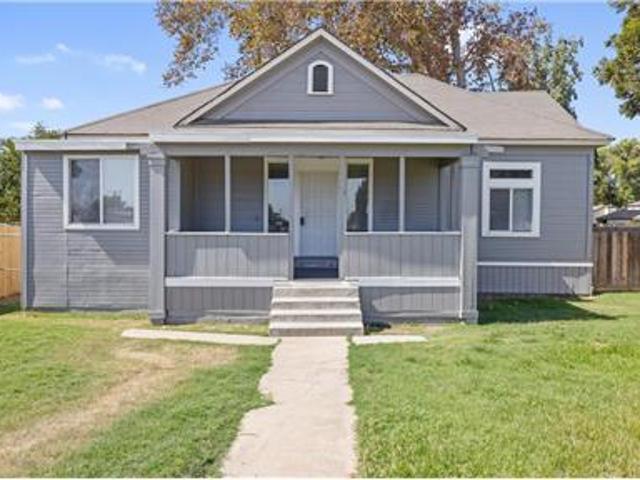 UPDATED HOUSE FOR RENT IN TULARE